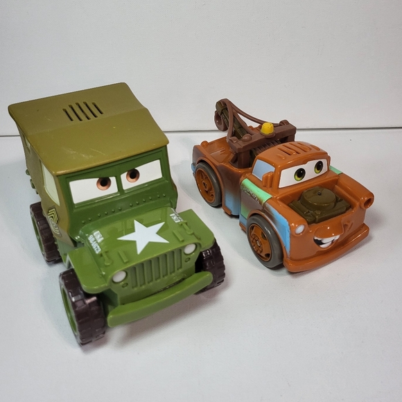 Disney | Toys | Disney Pixar Cars Mattel Shake N Go Tow Mater And Sarge ...
